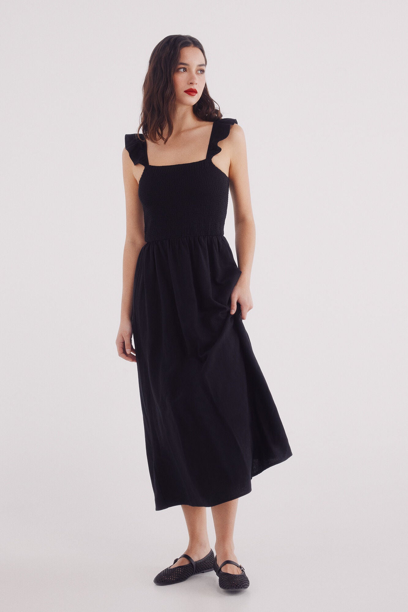 linen midi dress with straps and ruffle |Springfield – Springfield KSA