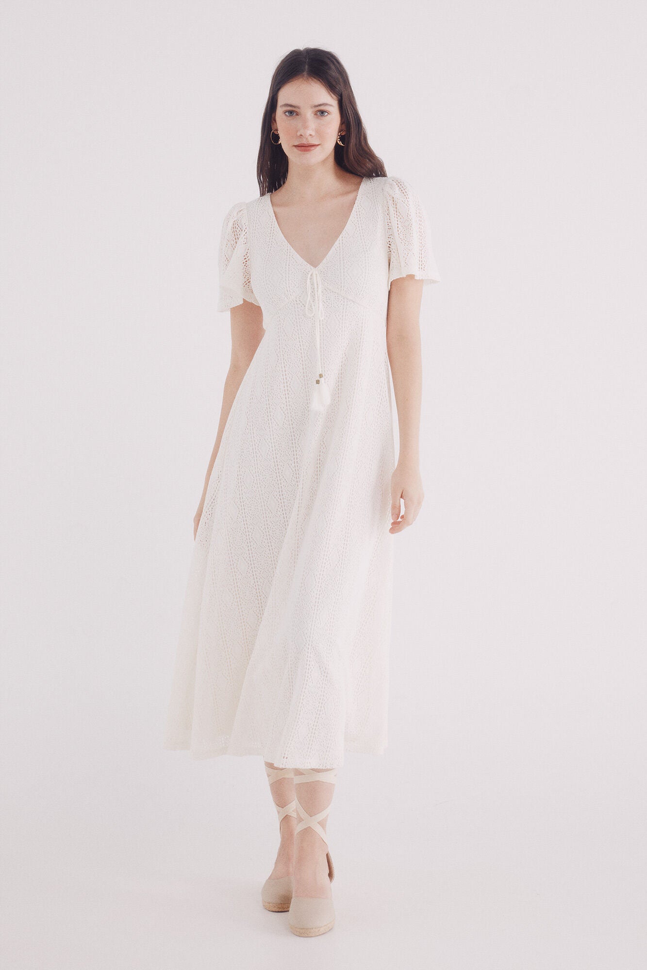 Light Brown Dresses|Cape sleeve crochet midi dress|Springfield ...